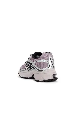 Nike Air Max Moto 2k Sneaker - Light Violet & Platinum Violet
