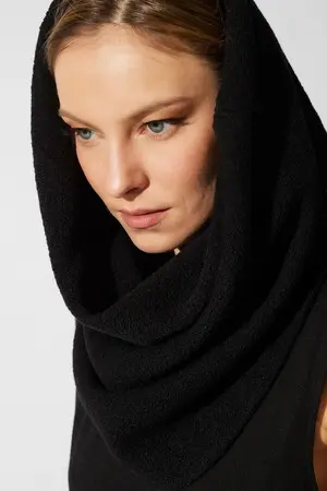 Natori Boiled Wool Snood