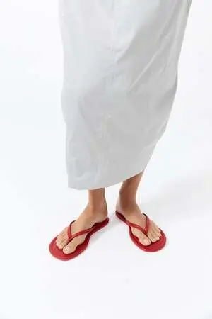 ST. AGNI Thong Detail Slide Sandals - Rosso