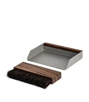 MARCATO Briciola Brush And Crumb Catch - Brown