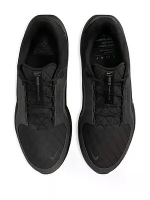 Nike Air Winflo 11 Quilted Panel Sneakers