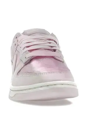 Nike Dunk Low Floral-lace Sneakers - Pink