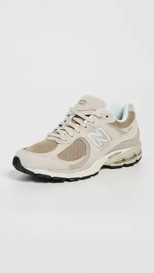 NEW BALANCE 2002r Sneakers