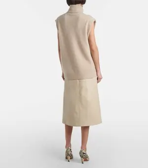 JOSEPH Cashmere Turtleneck Vest