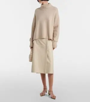 JOSEPH Cashmere Turtleneck Sweater