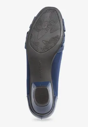 COMFORTVIEW The Quinlan Slip-on Pump - Navy