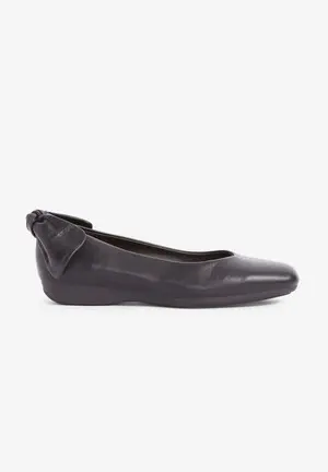 COMFORTVIEW The Delia Slip-on Flat - Black