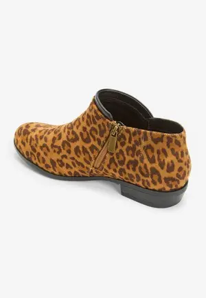COMFORTVIEW The Bexley Bootie With Suede-like Upper And Leather-like Trim - Leopard