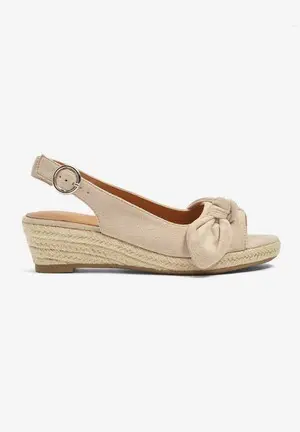 COMFORTVIEW The Zanea Espadrille Wedge Sandal - Bone