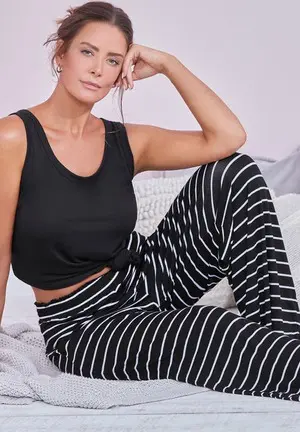 SWIMSUITS FOR ALL Dena Beach Pant Cover Up