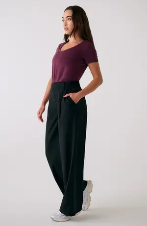 LOLE Connect Wide-leg Pants