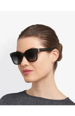 STUART WEITZMAN Gradient Square Full Rim Sunglasses - Black/dark Grey