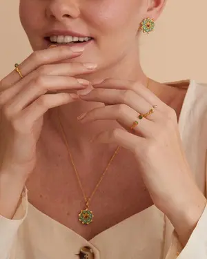 OTTOMAN HANDS Agate Flower Stud Earrings - Brass