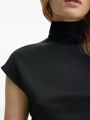 AERON Short-sleeved Turtleneck Blouse