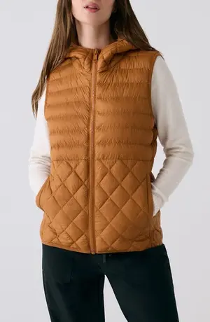 LOLE The Base Water Repellent Insulated Hooded Vest - Ginger