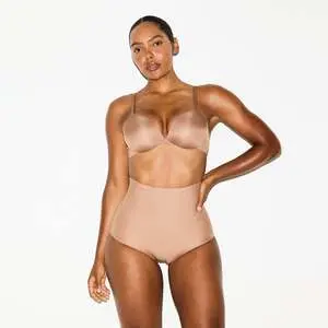 SKIMS Body Core Sculpt Butt Lifting Brief - Sienna