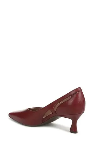Naturalizer Gracie Pointed Toe Pump - Cranberry Red