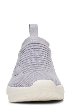 OOFOS Oomy Zen Slip-on Sneaker