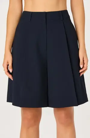 Astr The Label Quillie Pleated Bermuda Shorts