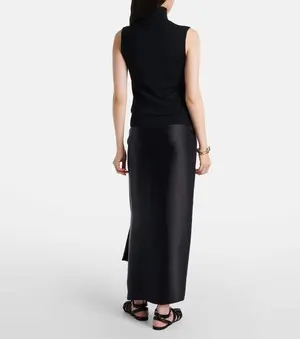 Loro Piana Cashmere Turtleneck Top - Black