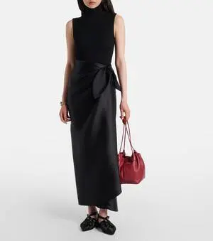 Loro Piana Sleeveless Turtleneck Cashmere Top - Black