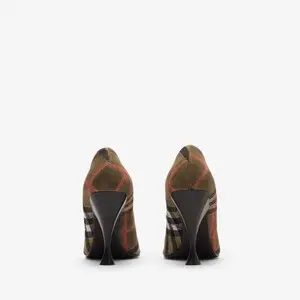 Burberry Check Cameo High Pumps