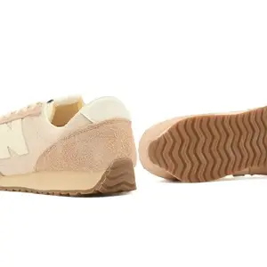 NEW BALANCE 471 Sneakers - Bisque