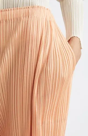 Issey Miyake Pleated Crop Pants - Coral Orange