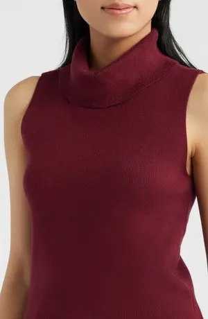 CITY BLUES Sleeveless Turtleneck Sweater - Cherry