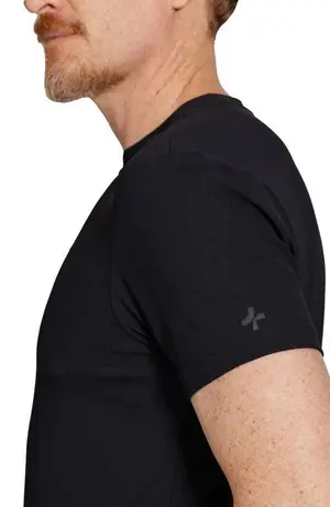 URBAN PERFORMANCE Piquet Everyday Tech T-shirt - Black