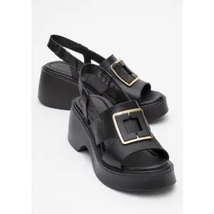 FOREVER & ALWAYS SHOES Leather Buckle Platform Sandal - Black
