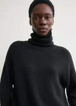 TOTEME Longline Turtleneck Sweater