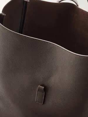 Saint Laurent Le 5 À 7 Large Shoulder Bag - Brown