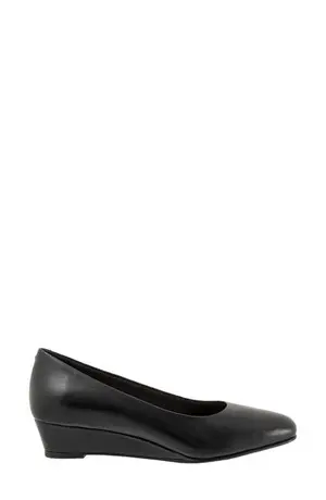 Trotters Denisse Wedge Pump - Black