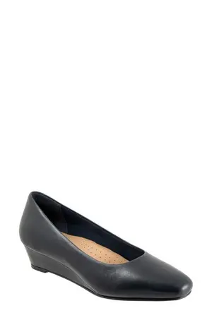 Trotters Wedge Shoes For Women