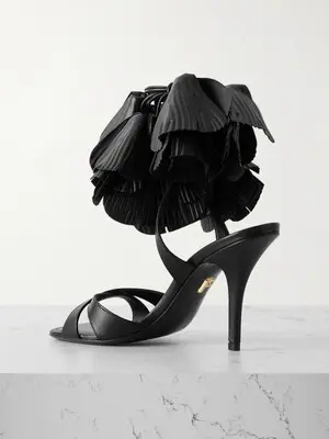 FERRAGAMO Estrella Ruffled Leather Sandals - Black