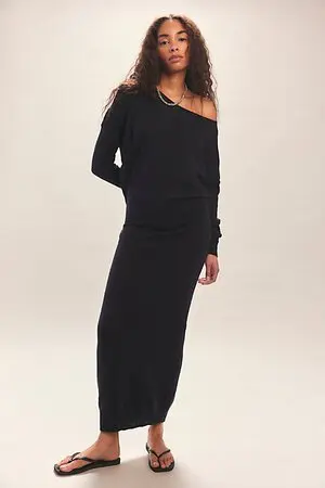 Women's Long Sleeve Midi Dresses