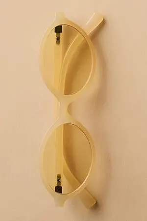 Free People Oh Hello Round Sunglasses - Soft Lemon