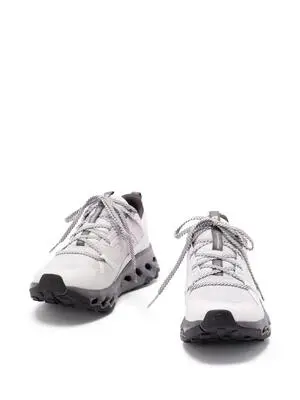 On Low-top Sneakers