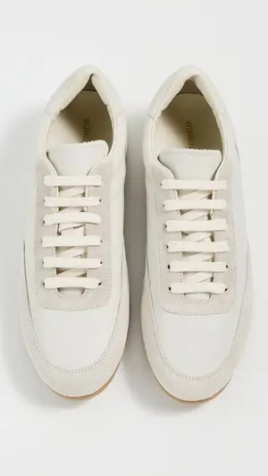 COMMON PROJECTS Minimal Runner Sneakers