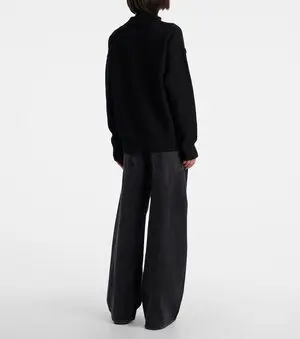 AMI Paris De Cœur Virgin Wool Turtleneck Sweater - Black