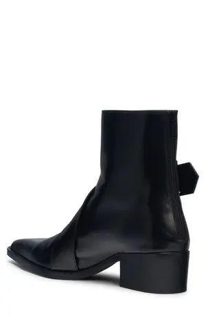 Alexander McQueen Pointed Toe Buckled Boots