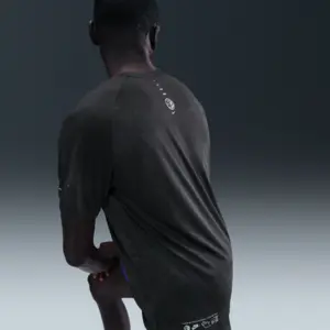 Nike Stride Dri-fit Adv Short-sleeve Running Top - Black
