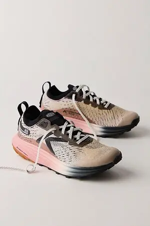 Keen Seek Sneakers