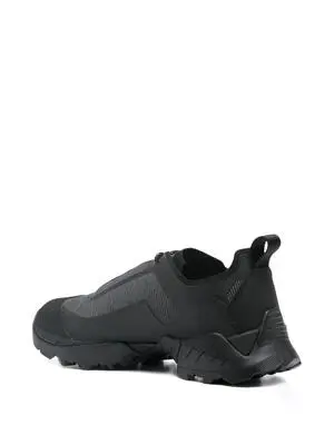 ROA Textured Low-top Sneakers