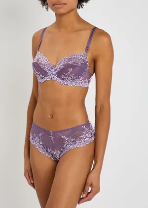 Wacoal Embrace Embroidered Lace Underwired Bra