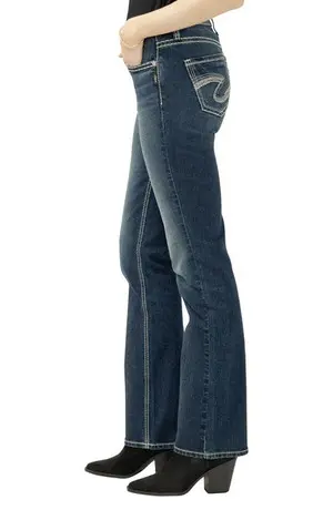 SILVER JEANS CO. Suki Curvy Mid Rise Slim Bootcut Jeans - Taylor