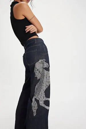 UNDERSTATED LEATHER Party Horse Jeans