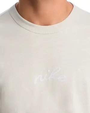 Nike Embroidered Graphic Tee