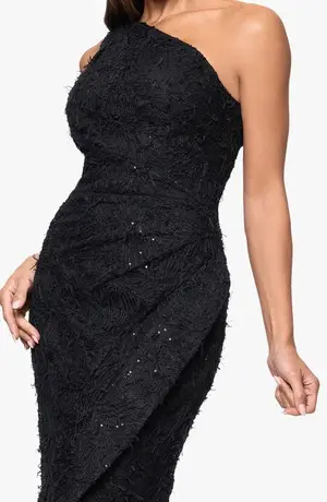 XSCAPE EVENINGS Sequin Embroidery One-shoulder High-low Gown